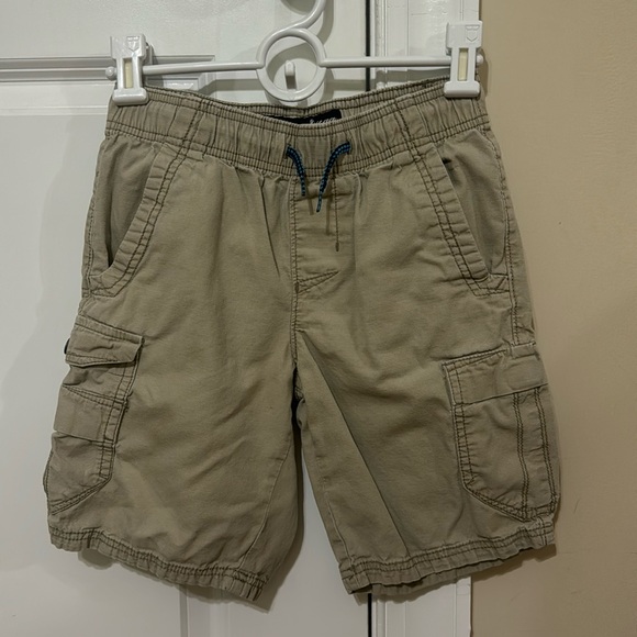 Plugg | Bottoms | Plugg Boys Cargo Shorts Size 8 | Poshmark